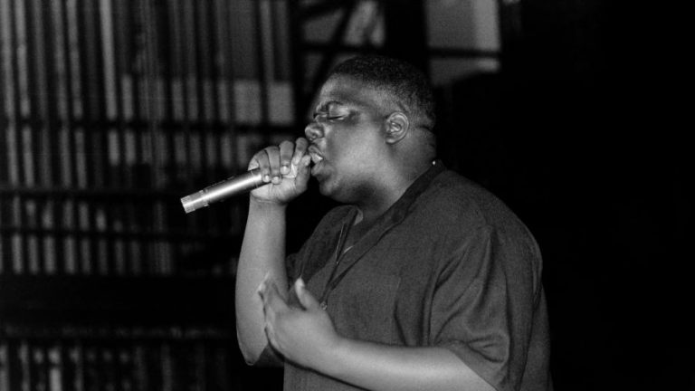 بهترین آهنگ های بیگی رپر آمریکایی ( .The Notorious B.I.G )